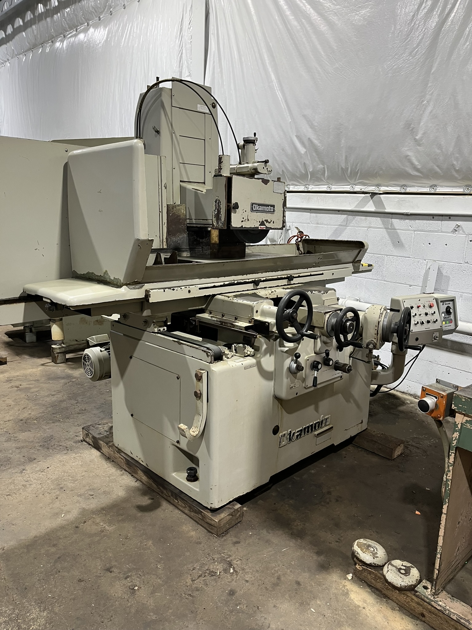 Grinders: Okamoto 1632N Hydraulic Surface Grinder
