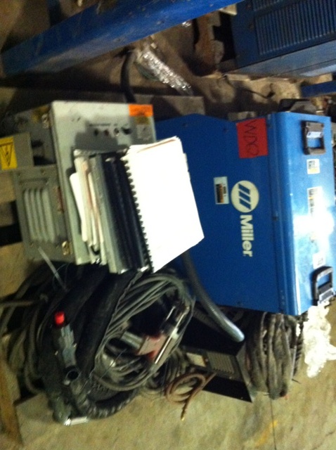 Welding & Cutting Equipment: Miller Auto Invision II Welding source